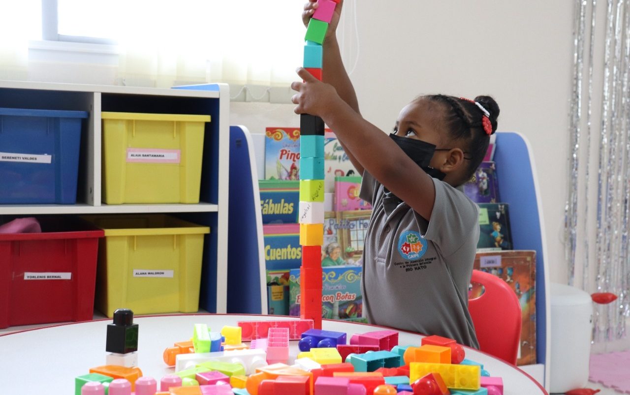 Adelayne Ponce, la niña de 3 años que juega, se divierte y aprende ...