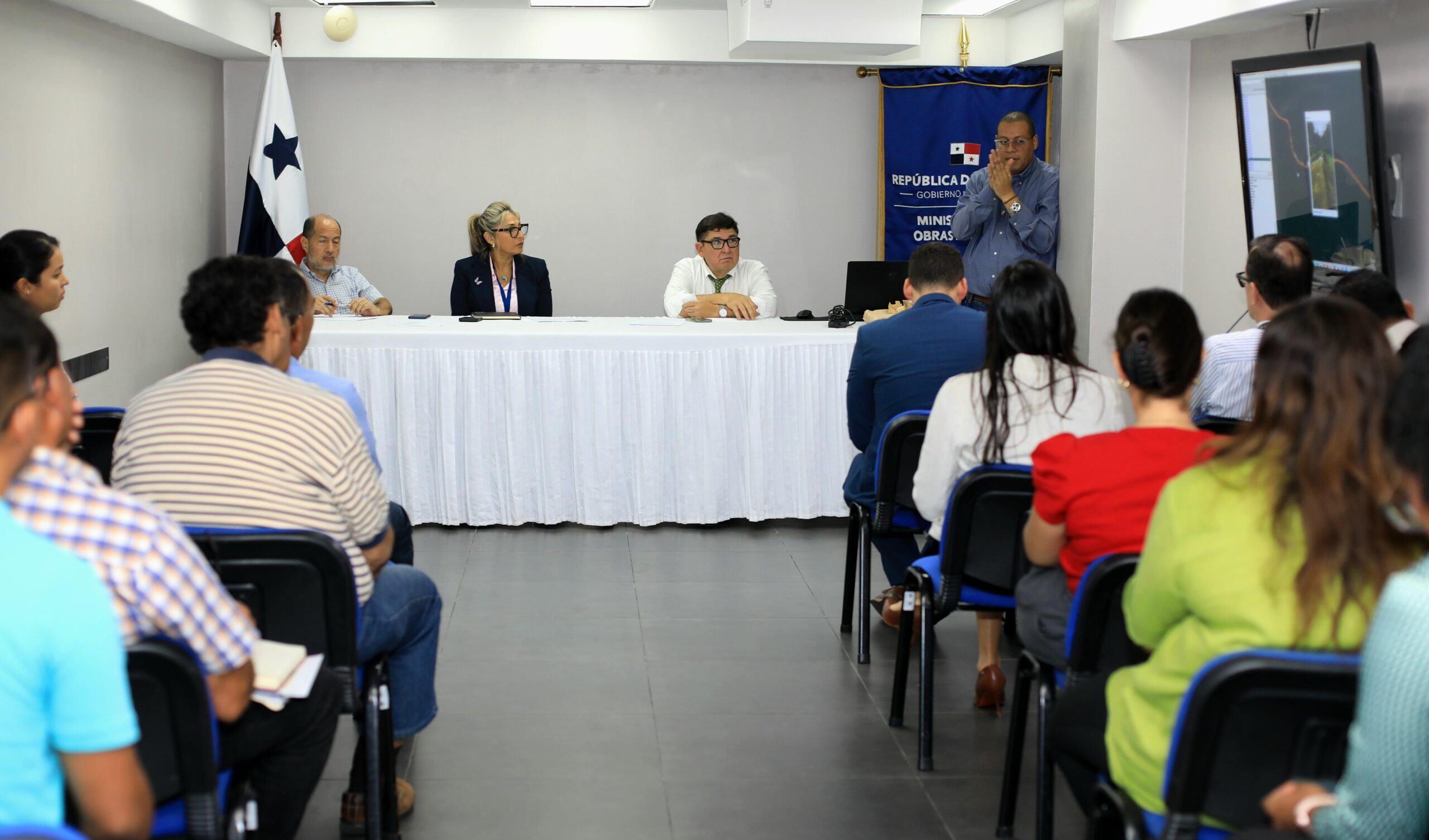 MOP y ACP afinan detalles para coordinar proyecto vial entre Vía ...